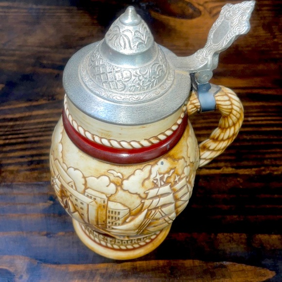 Avon | Other | Vintage Avon 977 Collectible Tall Ships Ceramic Stein ...